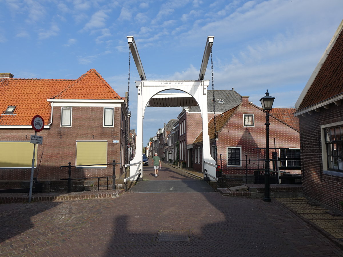 Edam, Stadhuis, erbaut 1737 (26.08.2016) - Staedte-fotos.de