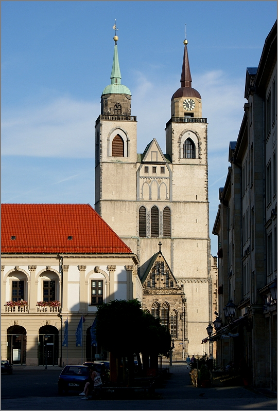 Magdeburg ist sehr bekannt durch den Reichtum und Kirchen und alte ... Magdeburg ist sehr bekannt durch den Reichtum und Kirchen und alte ...
